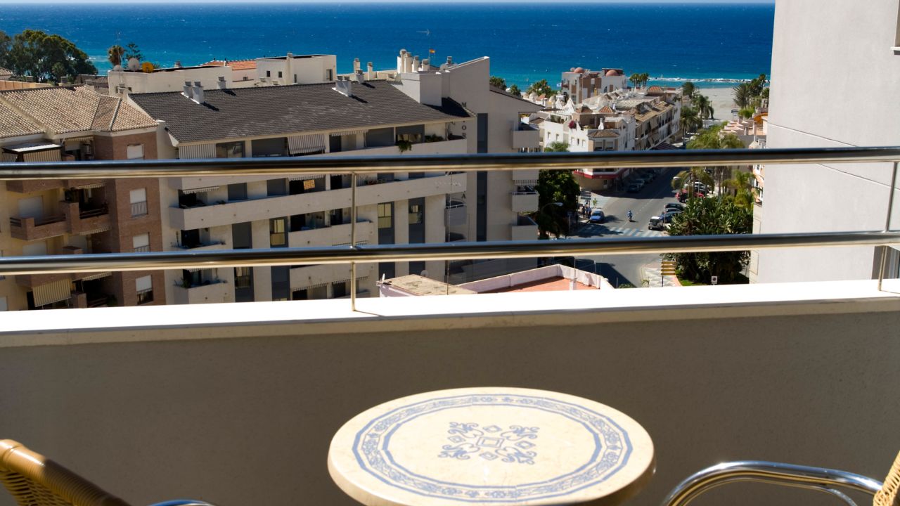 Hotel Bahia De Almunecar (Almunecar) • HolidayCheck (Costa Tropical ...