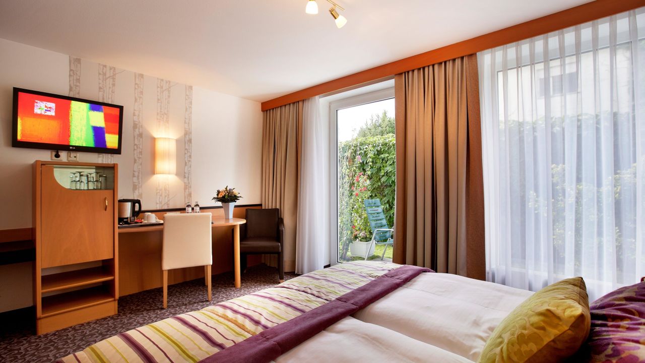 Strandhotel Alte Donau in Wien • HolidayCheck | Wien Österreich