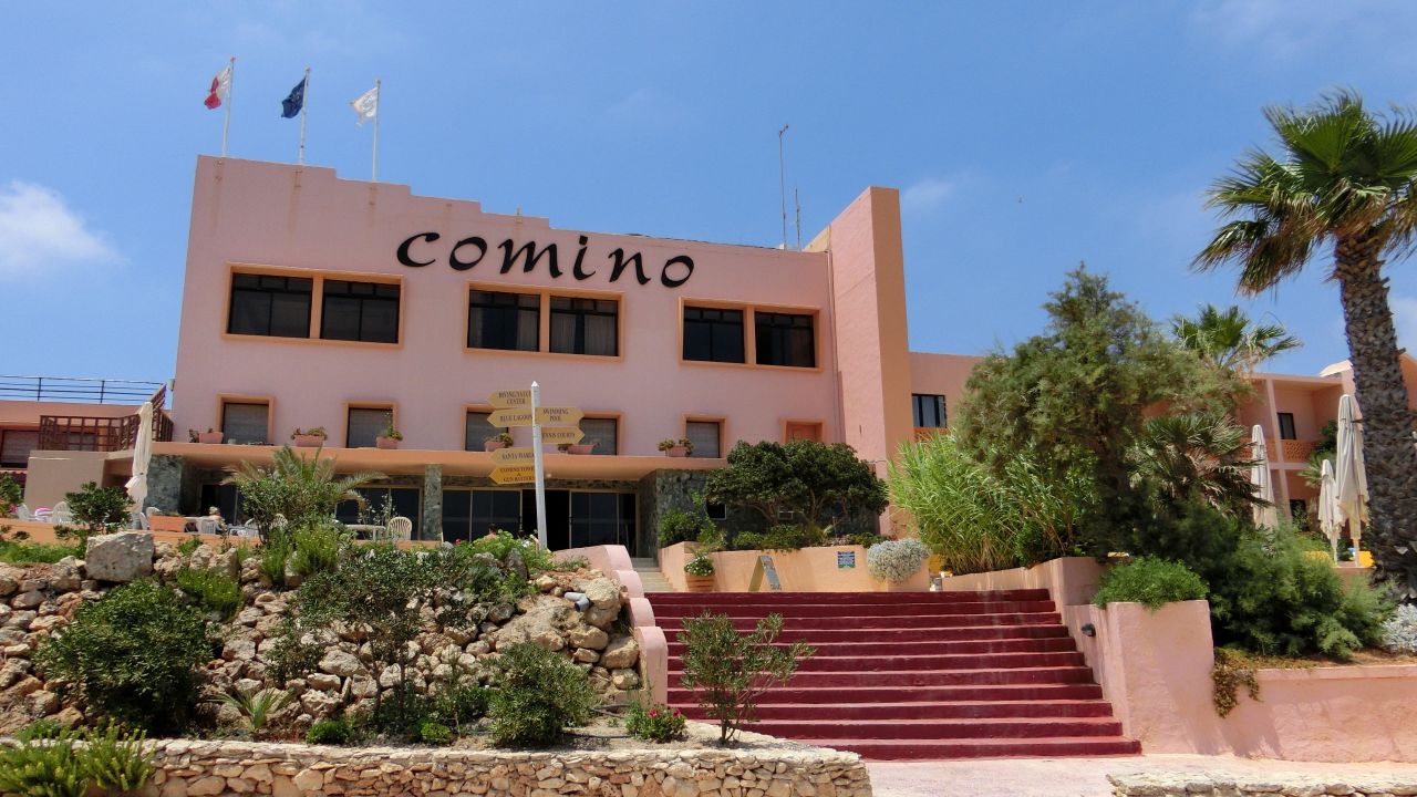Comino Hotel & Bungalows (Insel Comino) • HolidayCheck (Gozo & Comino ...