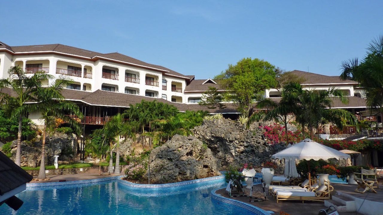Diani Reef Beach Resort & Spa (Diani Beach) • HolidayCheck (Provinz ...