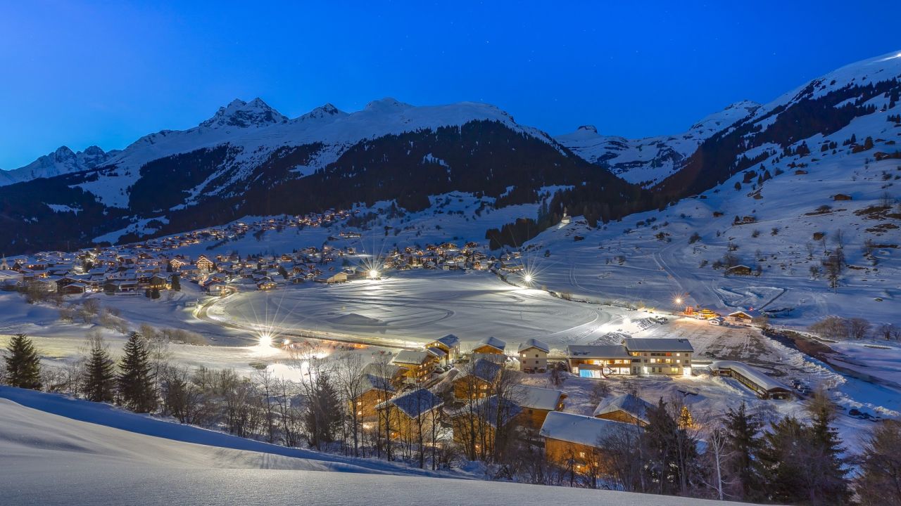 Pradas Resort Brigels (Breil/Brigels) • HolidayCheck (Kanton Graubünden ...