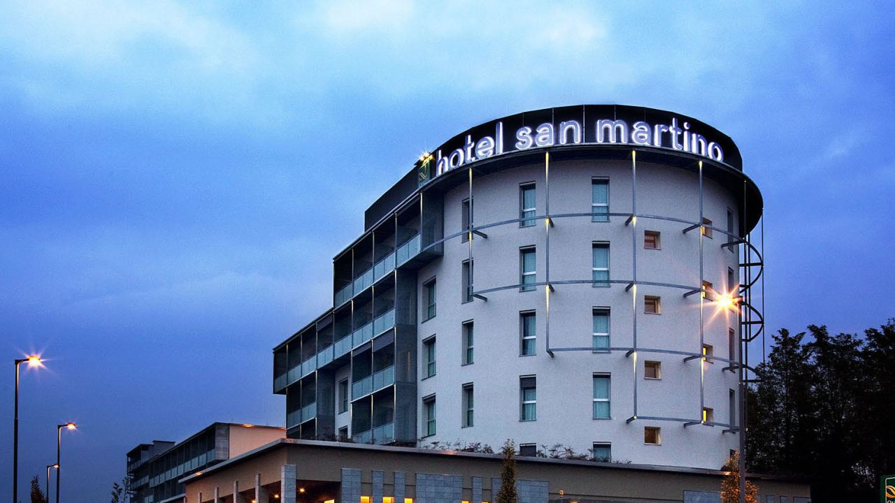 Quality Hotel San Martino (Garbagnate Monastero) • HolidayCheck ...