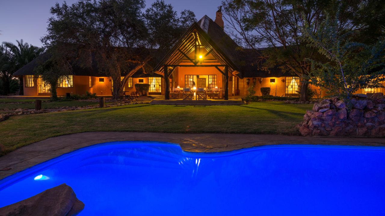 Kambaku Safari Lodge (Otavi) • HolidayCheck (Otjozondjupa | Namibia)