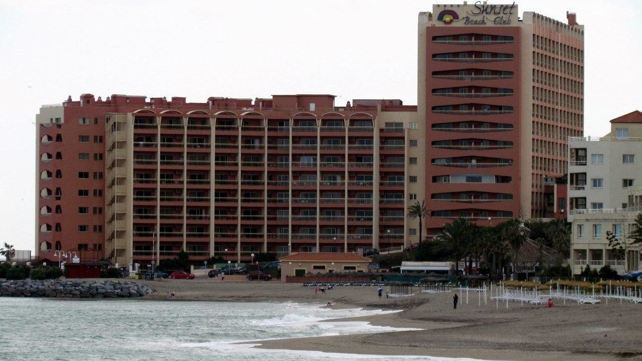Aparthotel Sunset Beach Club (Benalmadena) • HolidayCheck (Costa del ...