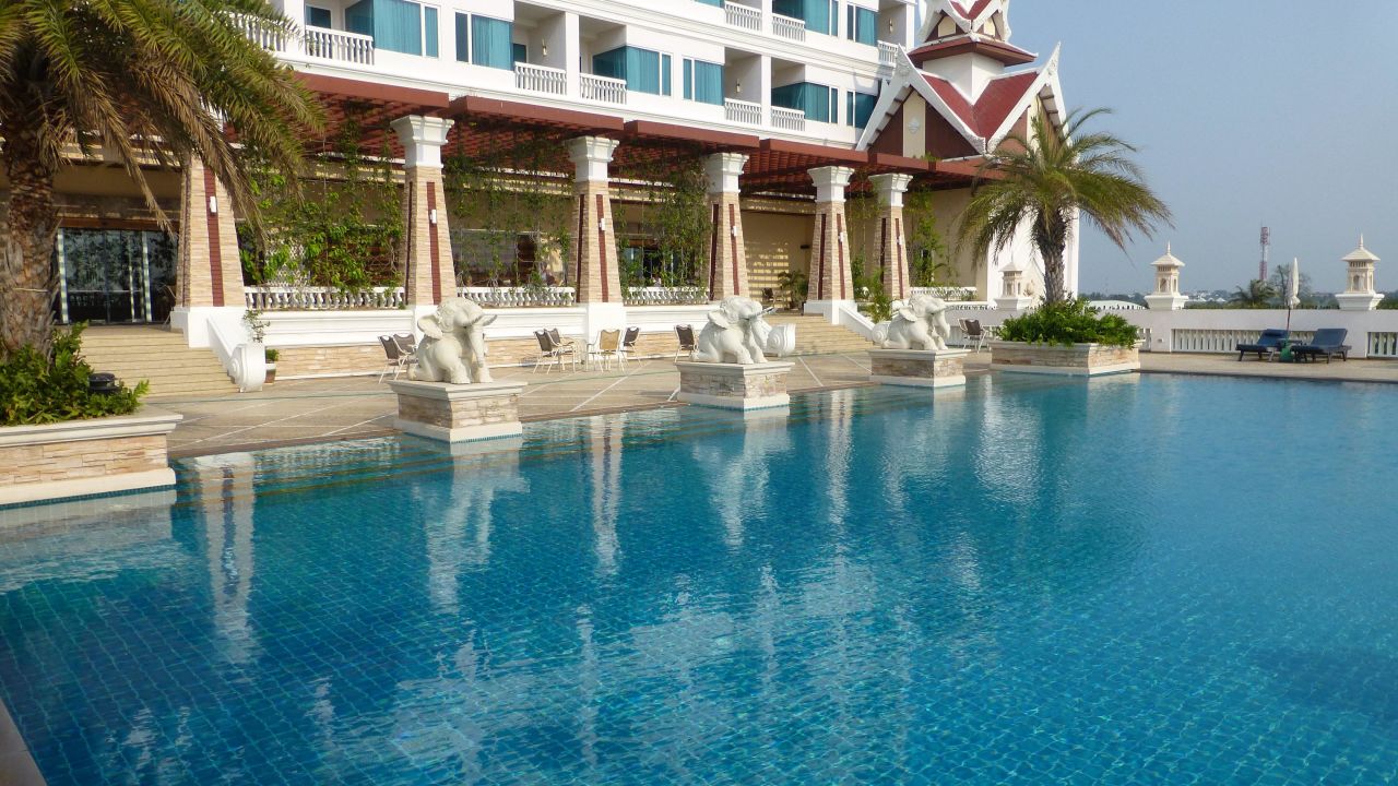Hotel Grand Pacific Sovereign Resort & Spa (Cha Am) • HolidayCheck (Hua ...