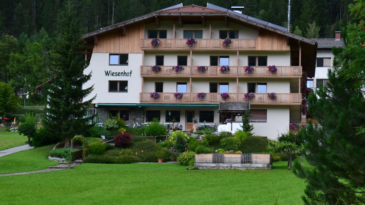 Hotel Wiesenhof direkt am Weissensee (Weissensee) • HolidayCheck ...