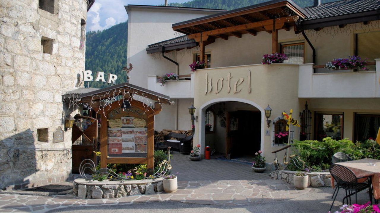 Hotel Al Forte (Livinallongo del Col di Lana) • HolidayCheck (Venetien ...