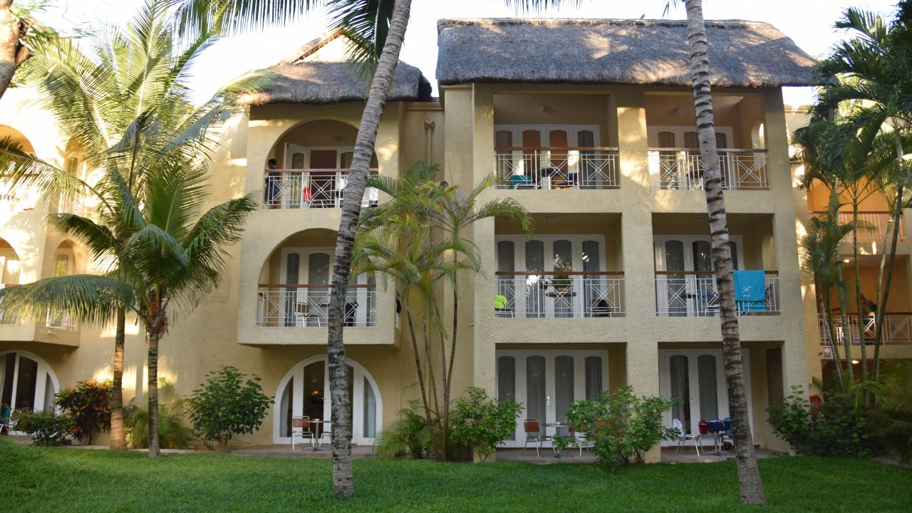 Canonnier Beachcomber Golf Resort & Spa (Pointe aux Canonniers ...