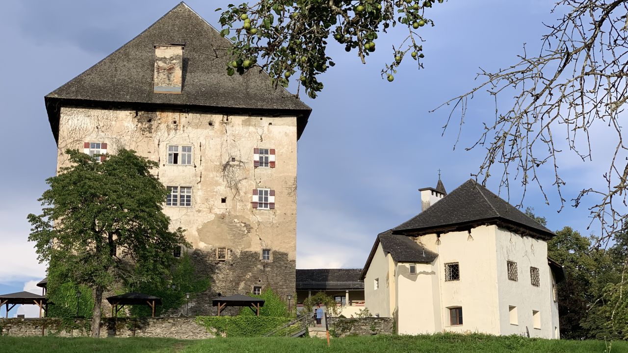 Schloss Moosburg (Moosburg) • HolidayCheck (Kärnten | Österreich)