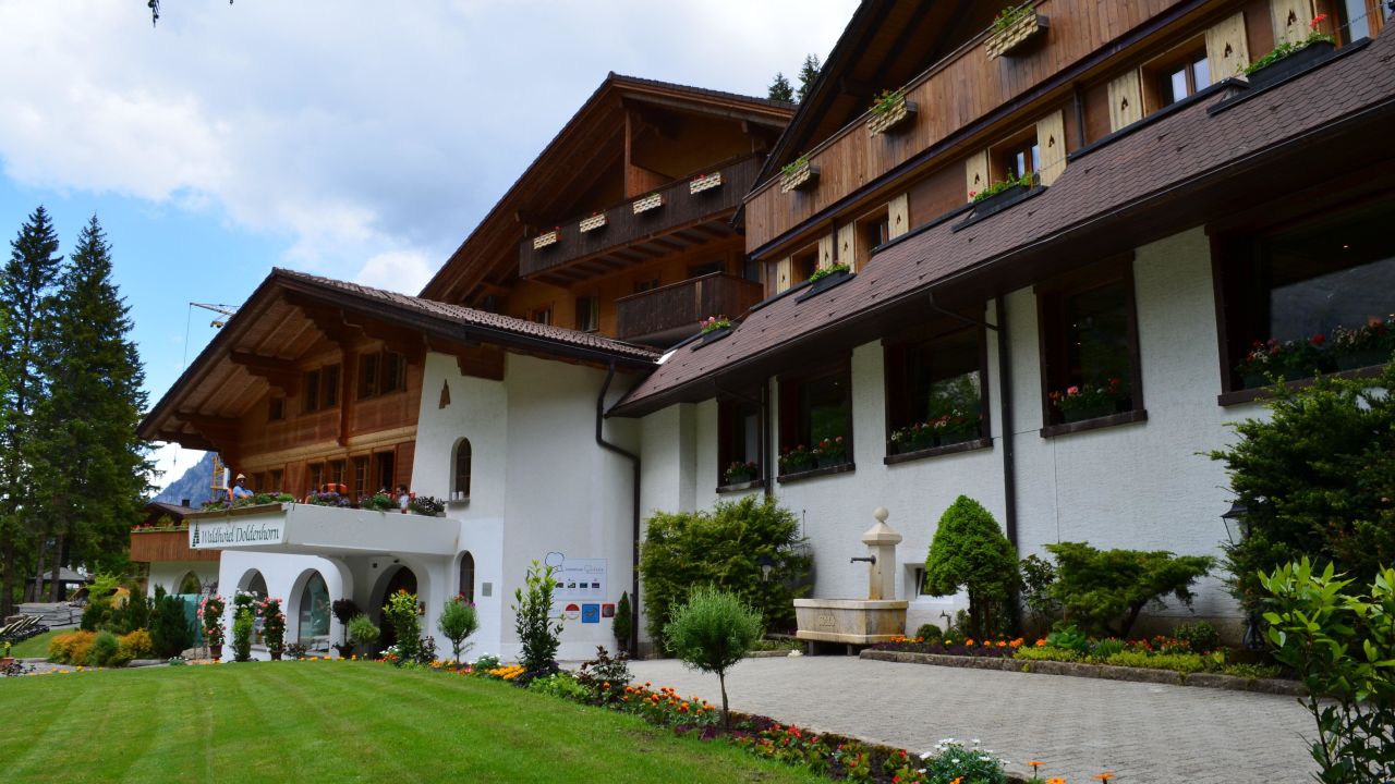 Waldhotel Doldenhorn & Landgasthof Ruedihus (Kandersteg) • HolidayCheck ...