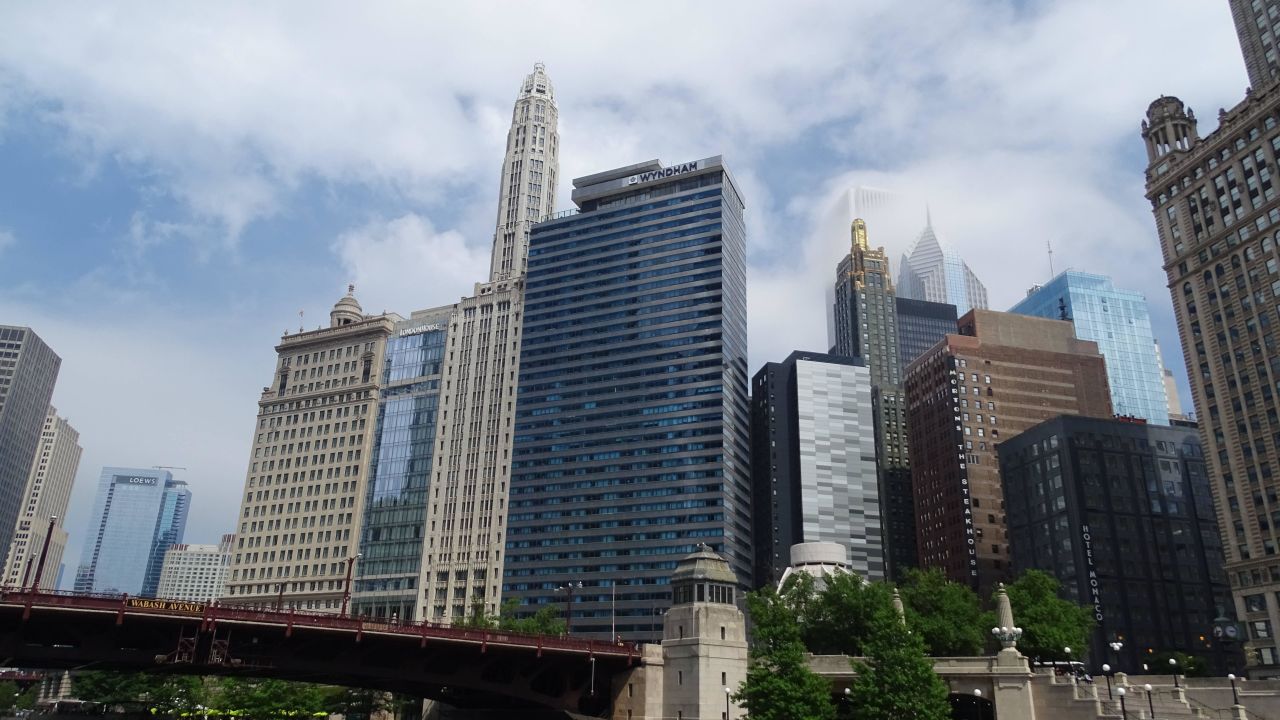 Hotel Wyndham Grand Chicago Riverfront (Chicago) • HolidayCheck ...