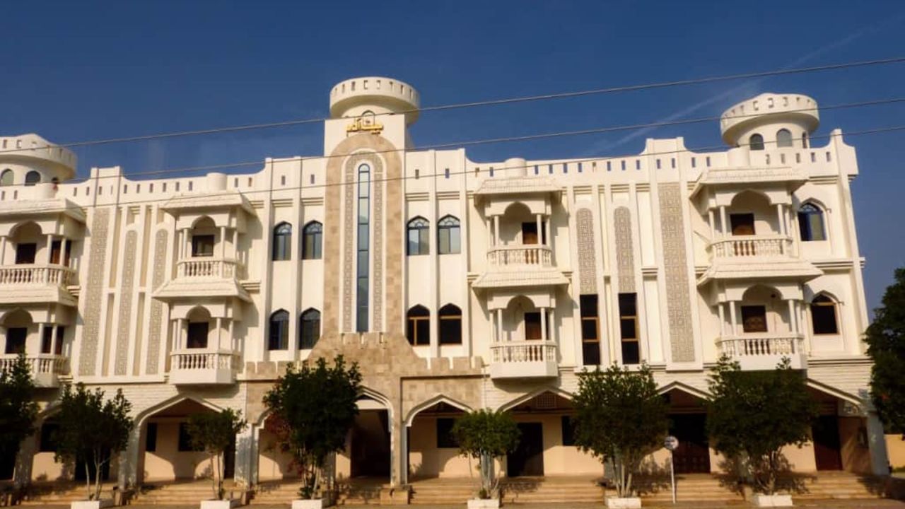 Al Diyar Hotel (Nizwa) • HolidayCheck (ad-Dachiliyya | Oman)