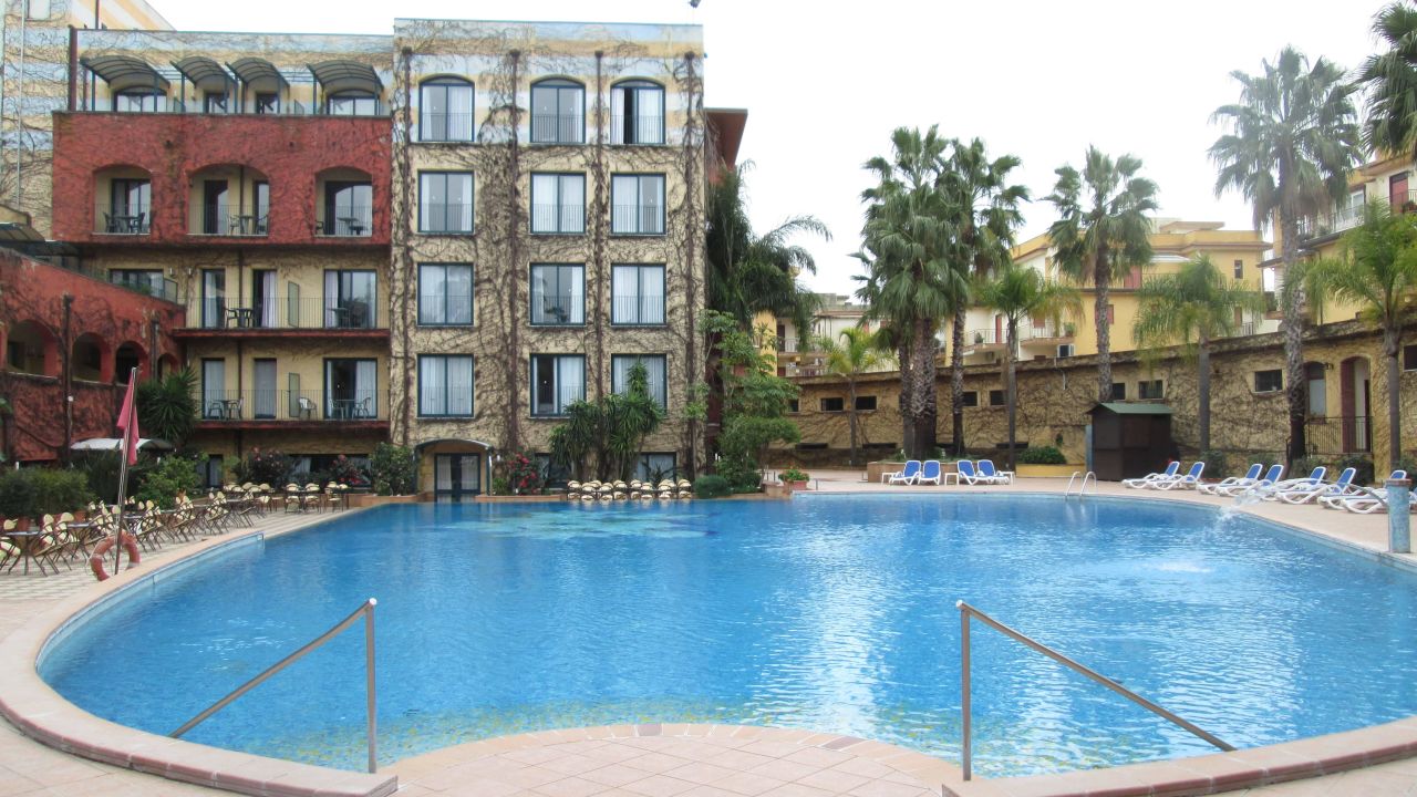 Hotel Caesar Palace (Giardini Naxos) • HolidayCheck (Sizilien | Italien)