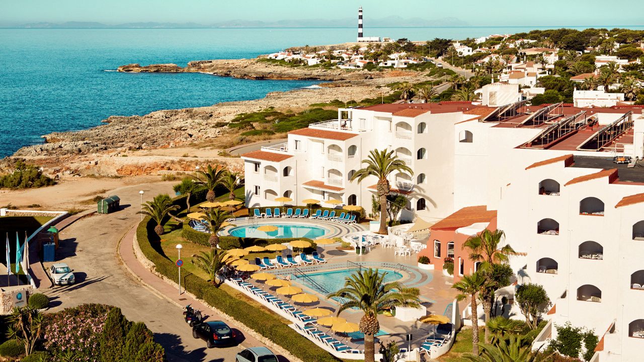 smartline Marina (Cala'n Bosch) • HolidayCheck (Menorca | Spanien)