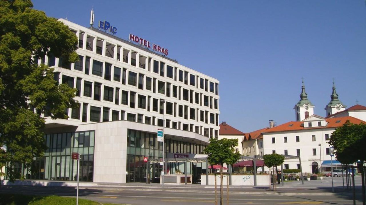 Hotel Kras (Postojna) • HolidayCheck (Primorsko-notranjska / Küstenland ...