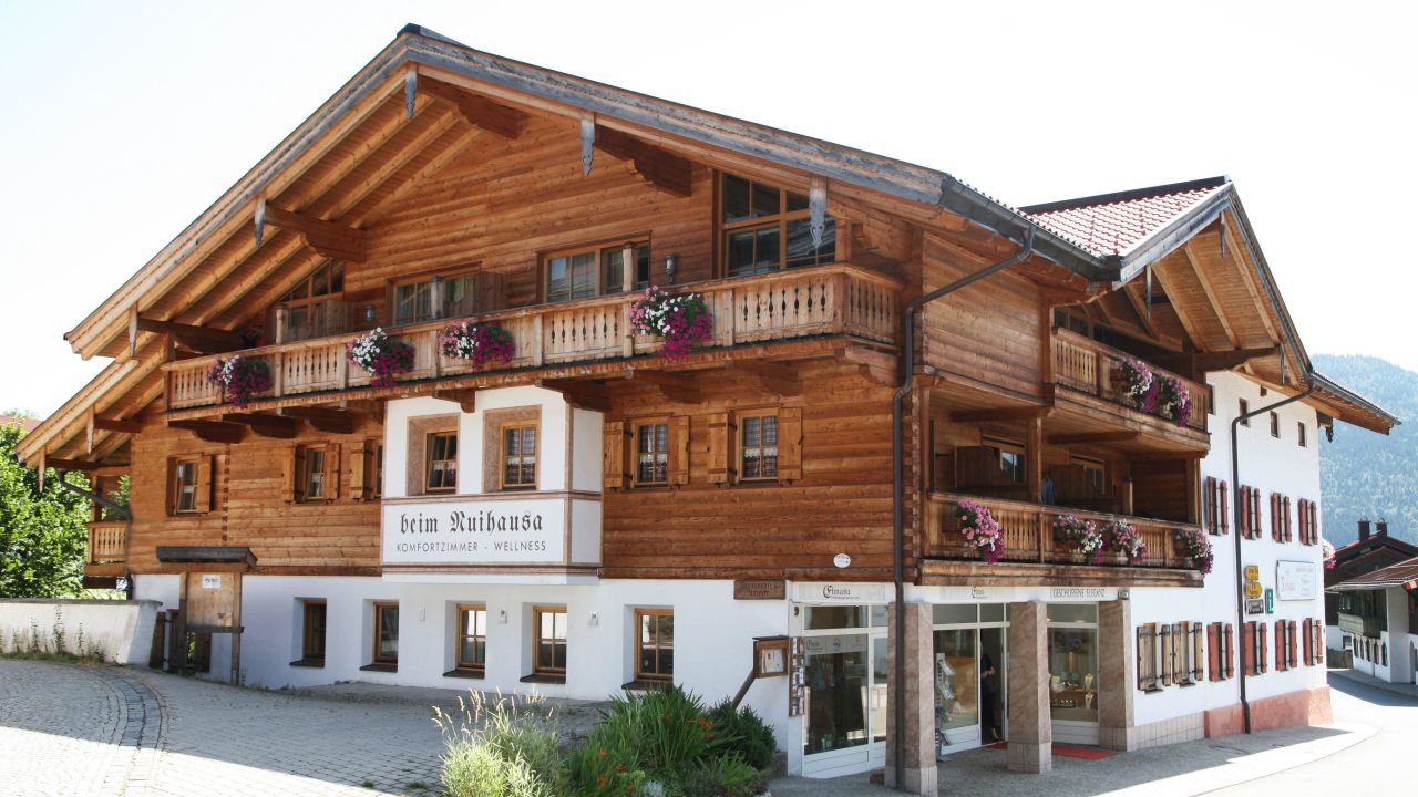 Gästehaus beim Nuihausa (Reit Im Winkl) • HolidayCheck (Bayern ...