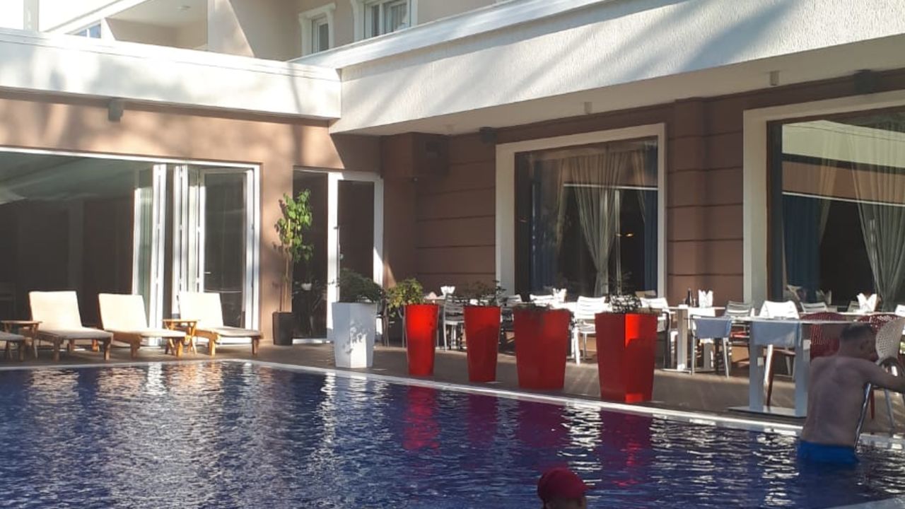 Sandy Beach Resort (Kavajë) • HolidayCheck (Albanien | Albanien)
