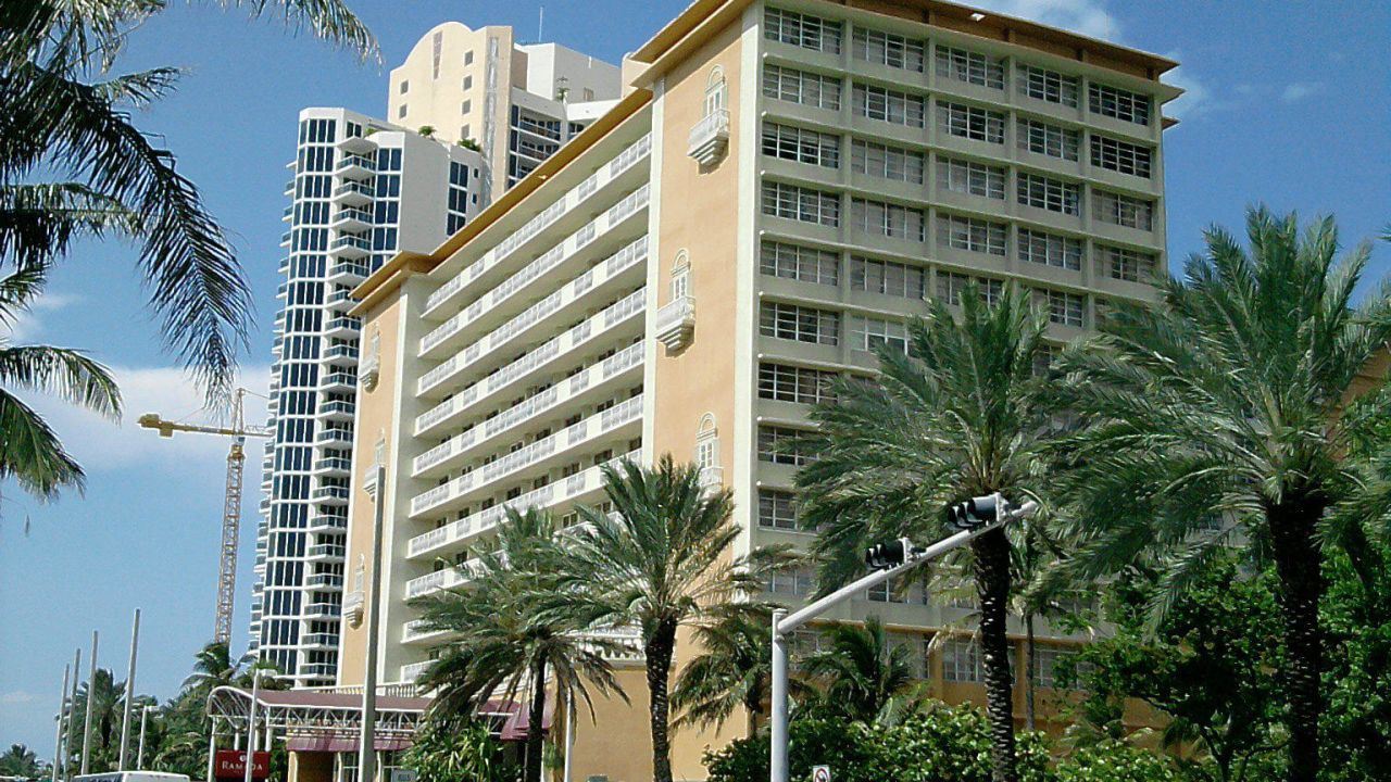 Ramada Plaza Marco Polo Beach Resort (Sunny Isles Beach) • HolidayCheck ...