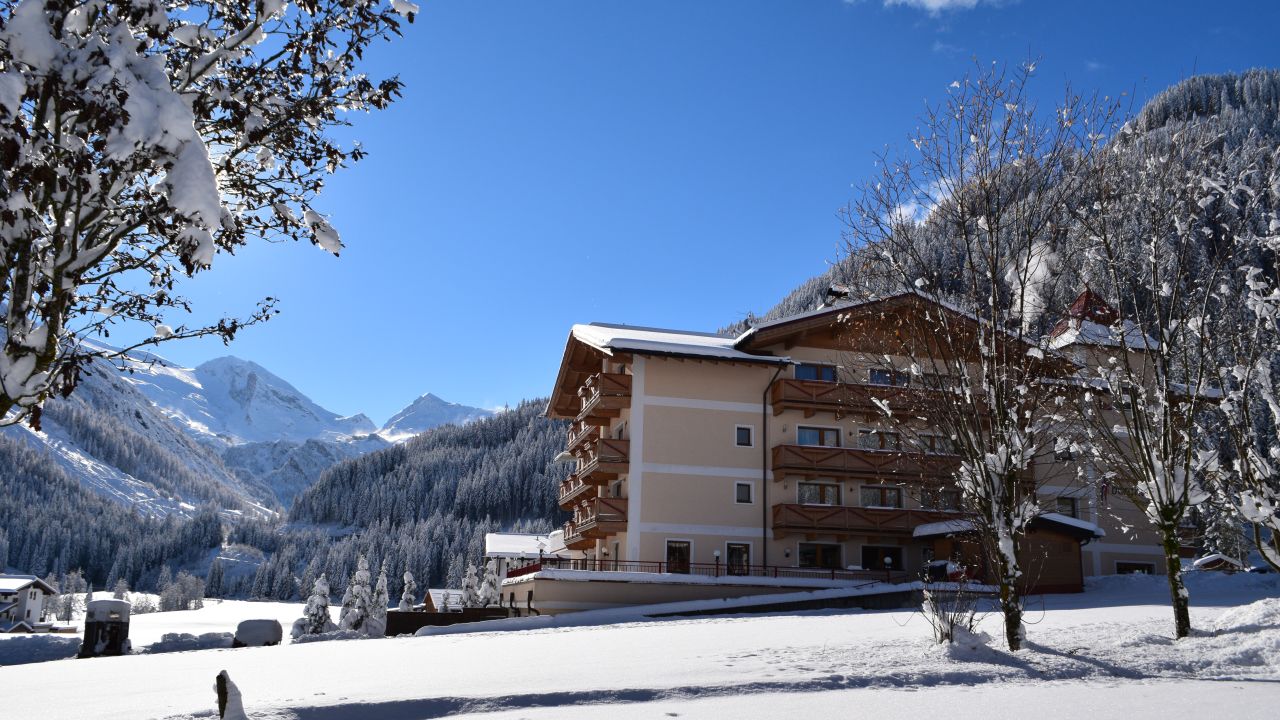 Alpinhotel Berghaus (Tux/Zillertal) • HolidayCheck (Tirol | Österreich)