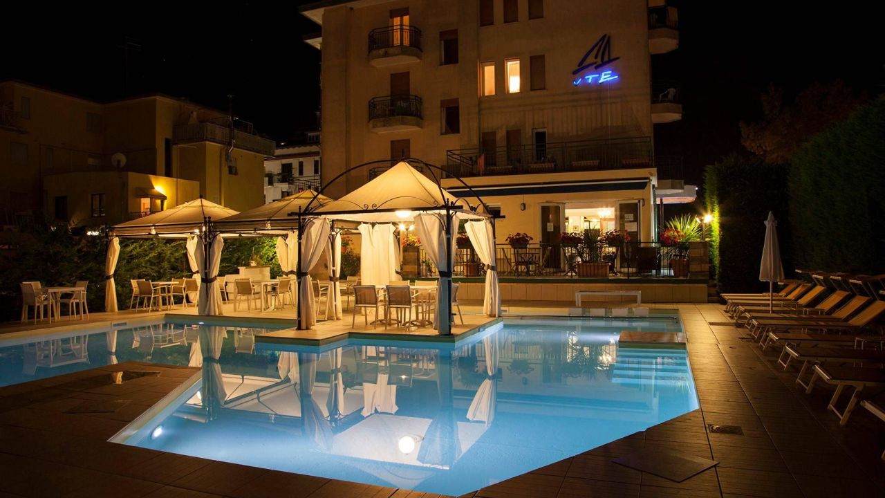 Hotel Ute (Jesolo) • HolidayCheck (Venetien | Italien)