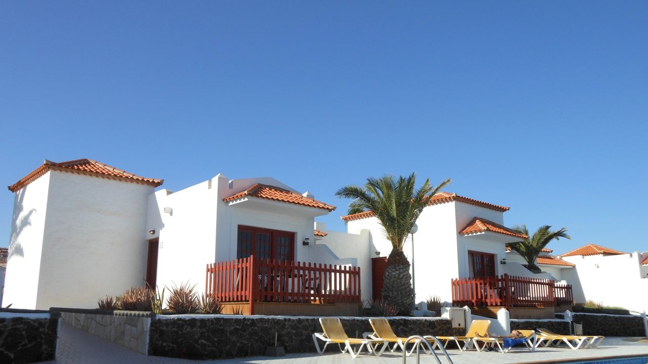 Bungalows Castillo Beach (Caleta de Fuste) • HolidayCheck ...