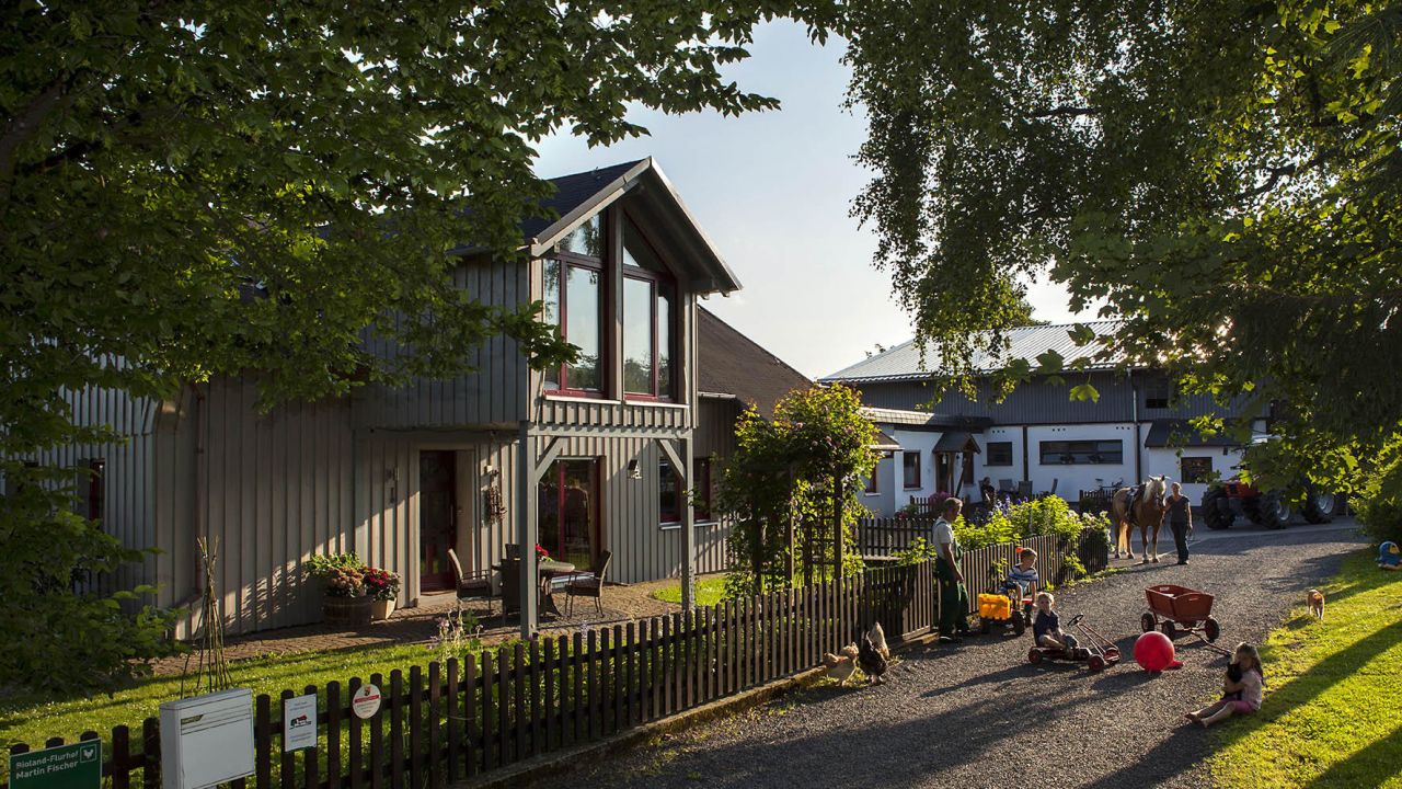 Pension Flurhof Fischer (Bad Marienberg) • HolidayCheck (Rheinland ...