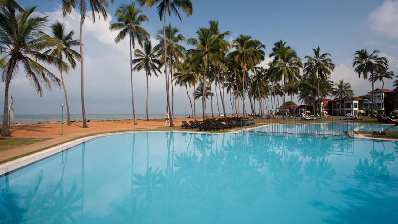 Club Hotel Dolphin in Waikkal • HolidayCheck | Sri Lanka Westküste Sri ...