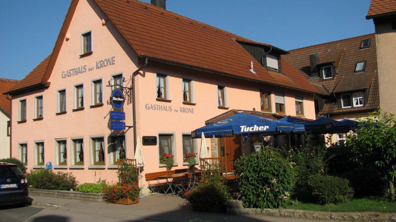 Gasthaus Zur Krone Leuzenbronn (Rothenburg ob der Tauber ...