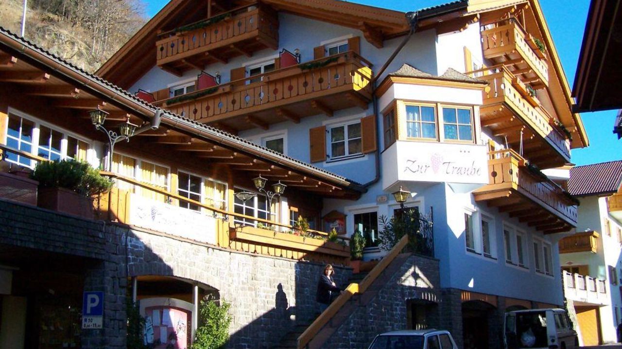 Gasthof zur Traube (Barbian) • HolidayCheck (Südtirol | Italien)