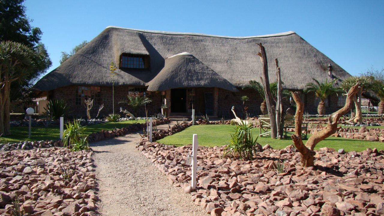 The Elegant Desert Lodge (Sesriem) • HolidayCheck (Hardap | Namibia)
