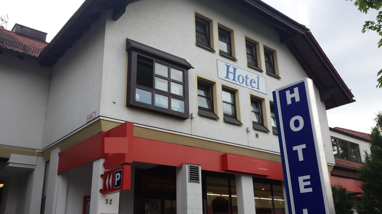Hotel Demas Garni (Unterhaching) • HolidayCheck (Bayern | Deutschland)