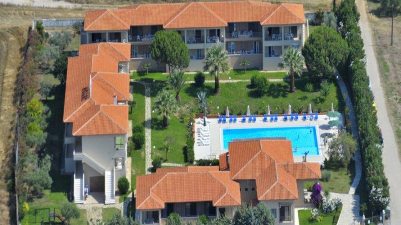 Hotel Kalives Resort (Kalives Poligirou) • HolidayCheck (Chalkidiki ...
