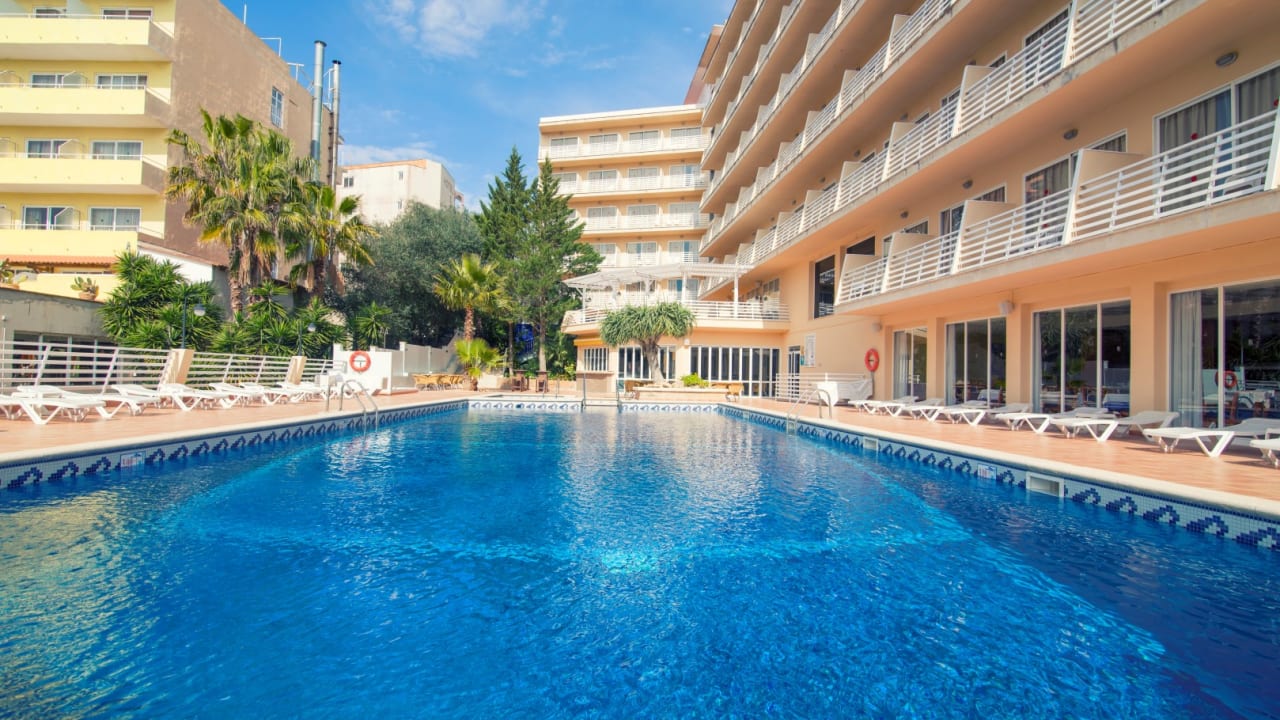 Azuline Hotel Bahamas (El Arenal / S'Arenal) • HolidayCheck (Mallorca ...