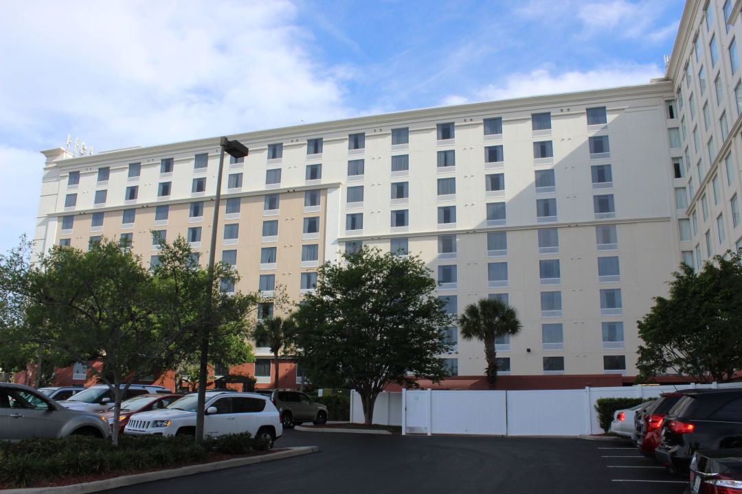 "Hotel" Holiday Inn Hotel & Suites Across From Universal Orlando ...