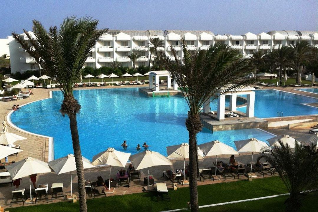 "Blick auf den Pool" Radisson Blu Palace Resort & Thalasso Djerba ...