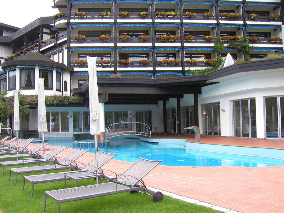 "Wunderbare Anlage" Hotel Traube Tonbach (Baiersbronn) • HolidayCheck ...