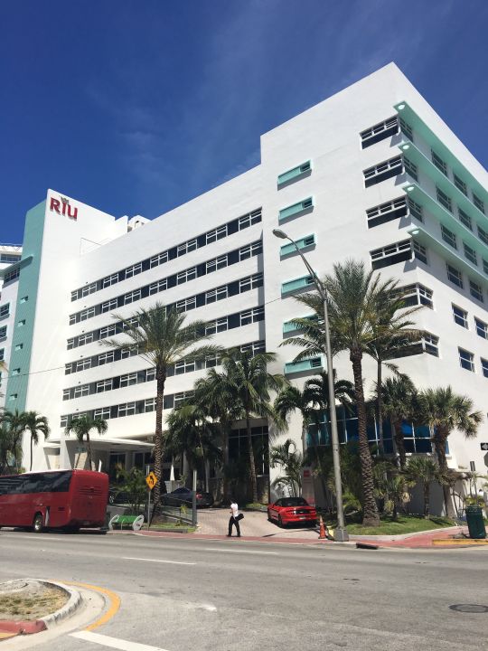 "Außenansicht" Hotel Riu Plaza Miami Beach (Miami Beach) • HolidayCheck ...
