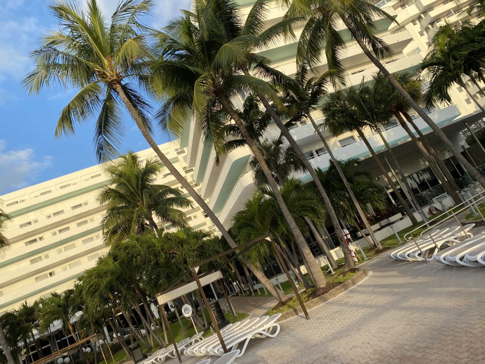 "Außenansicht" Hotel Riu Plaza Miami Beach (Miami Beach) • HolidayCheck ...