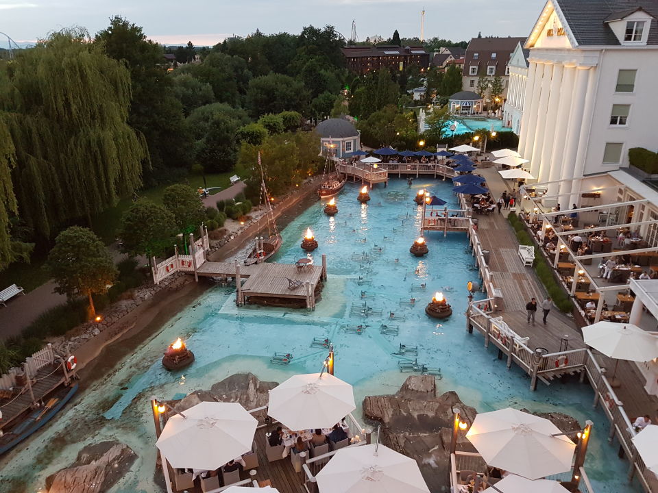 "Pool" Hotel Bell Rock Europa-Park (Rust) • HolidayCheck (Baden ...