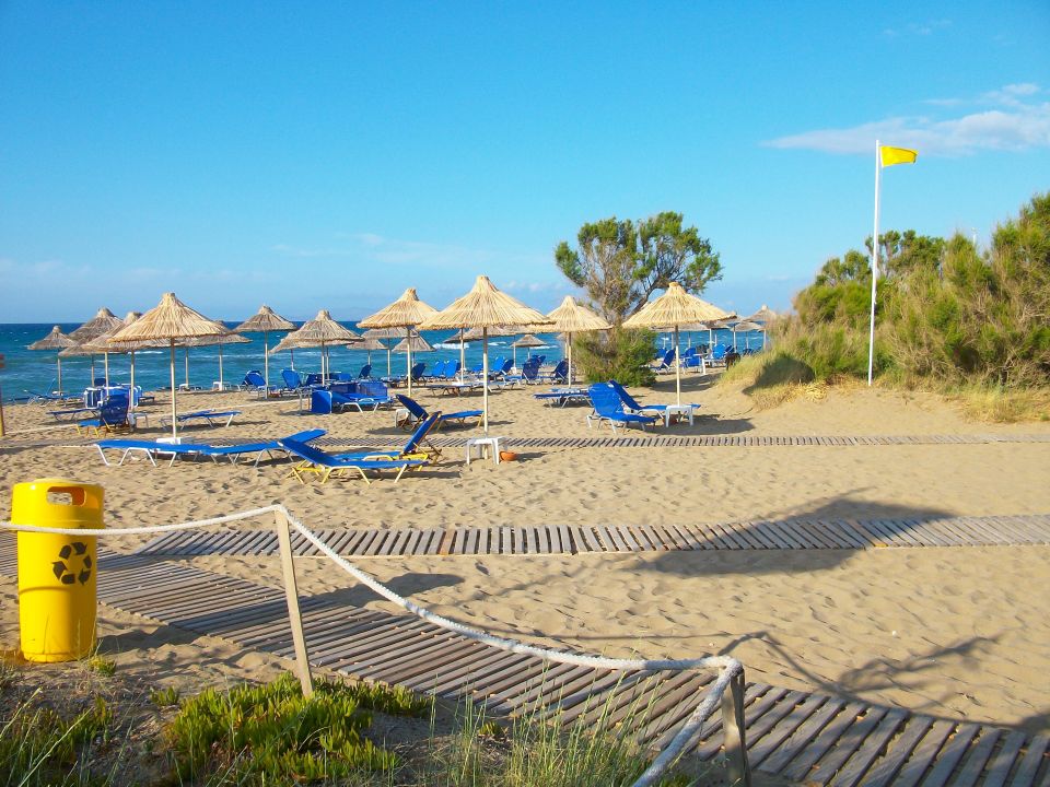 "Weg zum Strand" Agapi Beach Resort (Amoudara) • HolidayCheck (Kreta ...