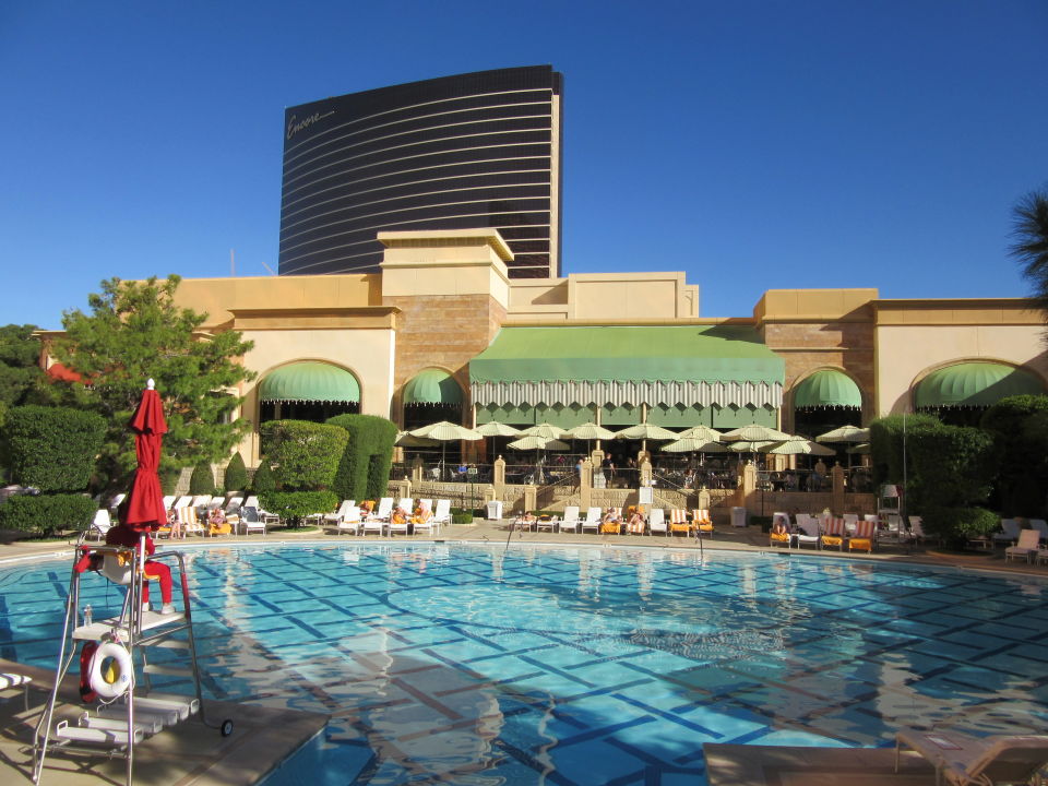 "Pool" Hotel Wynn Las Vegas (Las Vegas) • HolidayCheck (Nevada | USA)