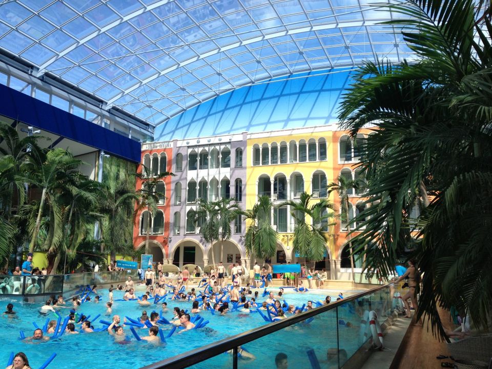 "Wellenbad" Hotel Victory Therme Erding (Erding) • HolidayCheck (Bayern ...