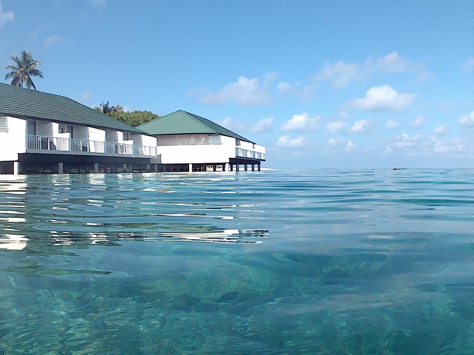 "Embudu" Embudu Village (Vadhoo Island) • HolidayCheck (Kaafu Atoll ...