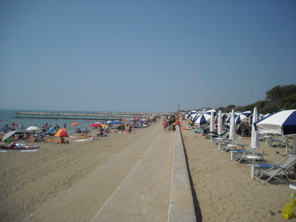 "Weg am Strand" Villaggio Ai Pini (Caorle) • HolidayCheck (Venetien ...