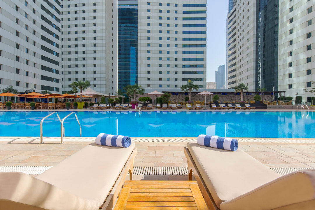 "Pool" Ezdan Hotel Doha (Doha) • HolidayCheck (Doha | Qatar)