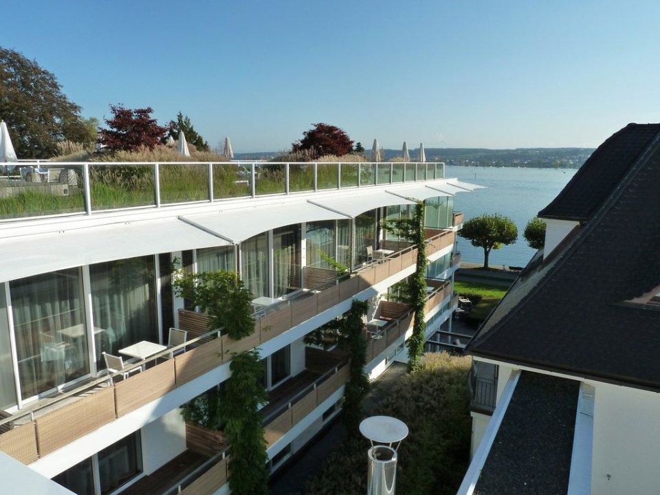 "Aussicht vom Pooldeck" RIVA - Das Hotel am Bodensee (Konstanz ...