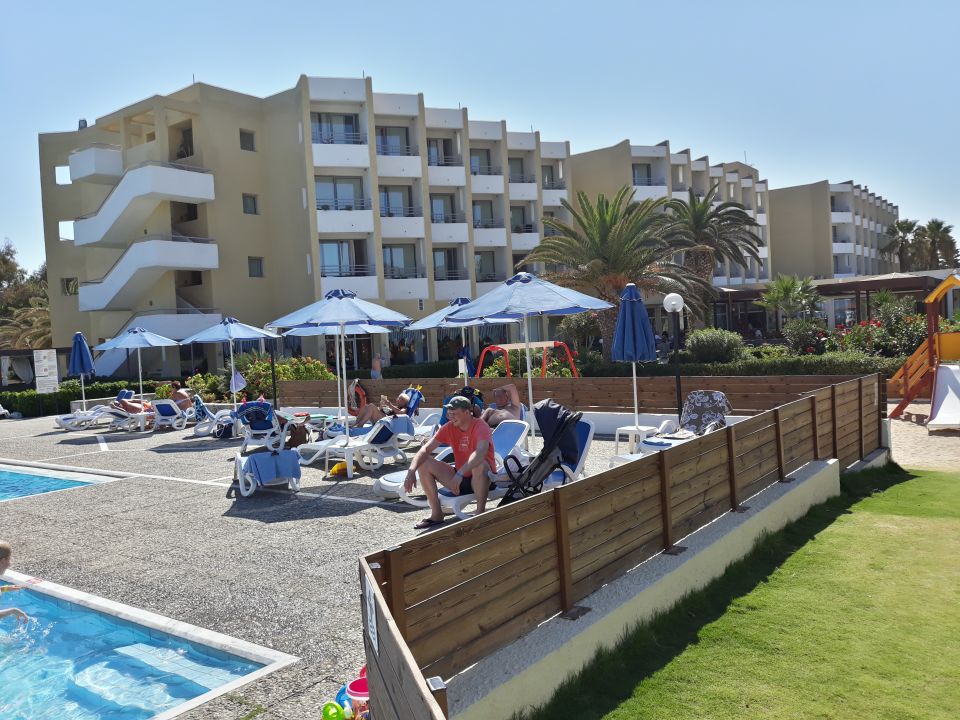 "Außenansicht" Dessole Dolphin Bay Resort (Amoudara) • HolidayCheck ...