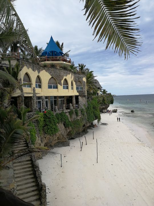 "Außenansicht" Bahari Beach Hotel (Mombasa) • HolidayCheck (Provinz ...