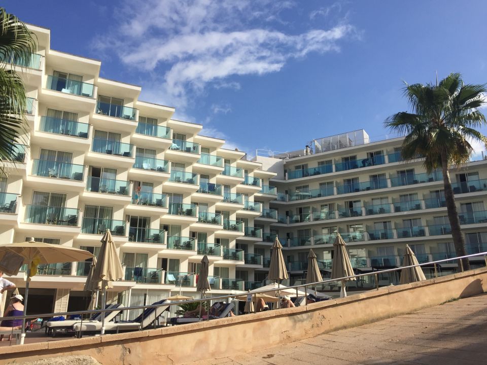 "Außenansicht" Boutique Hotel H10 Blue Mar (Camp de Mar) • HolidayCheck ...