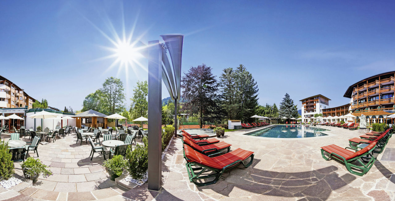 "Pool mit Garten Hotel Die Post" Hotel DIE POST (Bad Kleinkirchheim ...